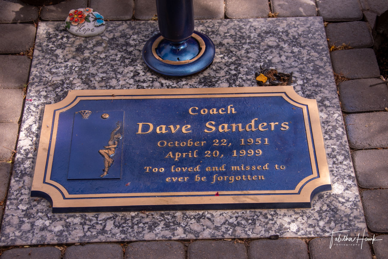 Criminals, Victims & Crime Fighters Graves | Famous Celebrity, Infamous ...